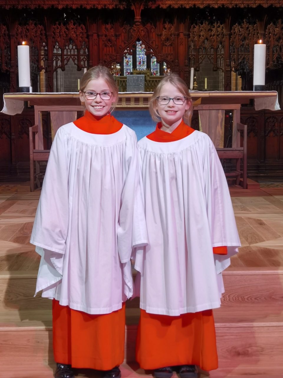 Sisters sing from the same hymn sheet - The King's School Chester